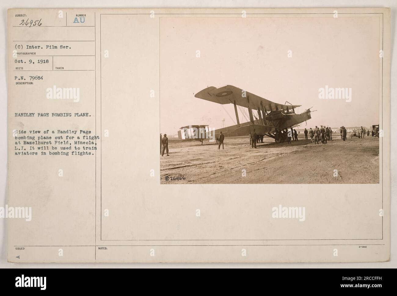 A Handley Page bombing plane takes flight at Hazelhurst Field, Mineola ...