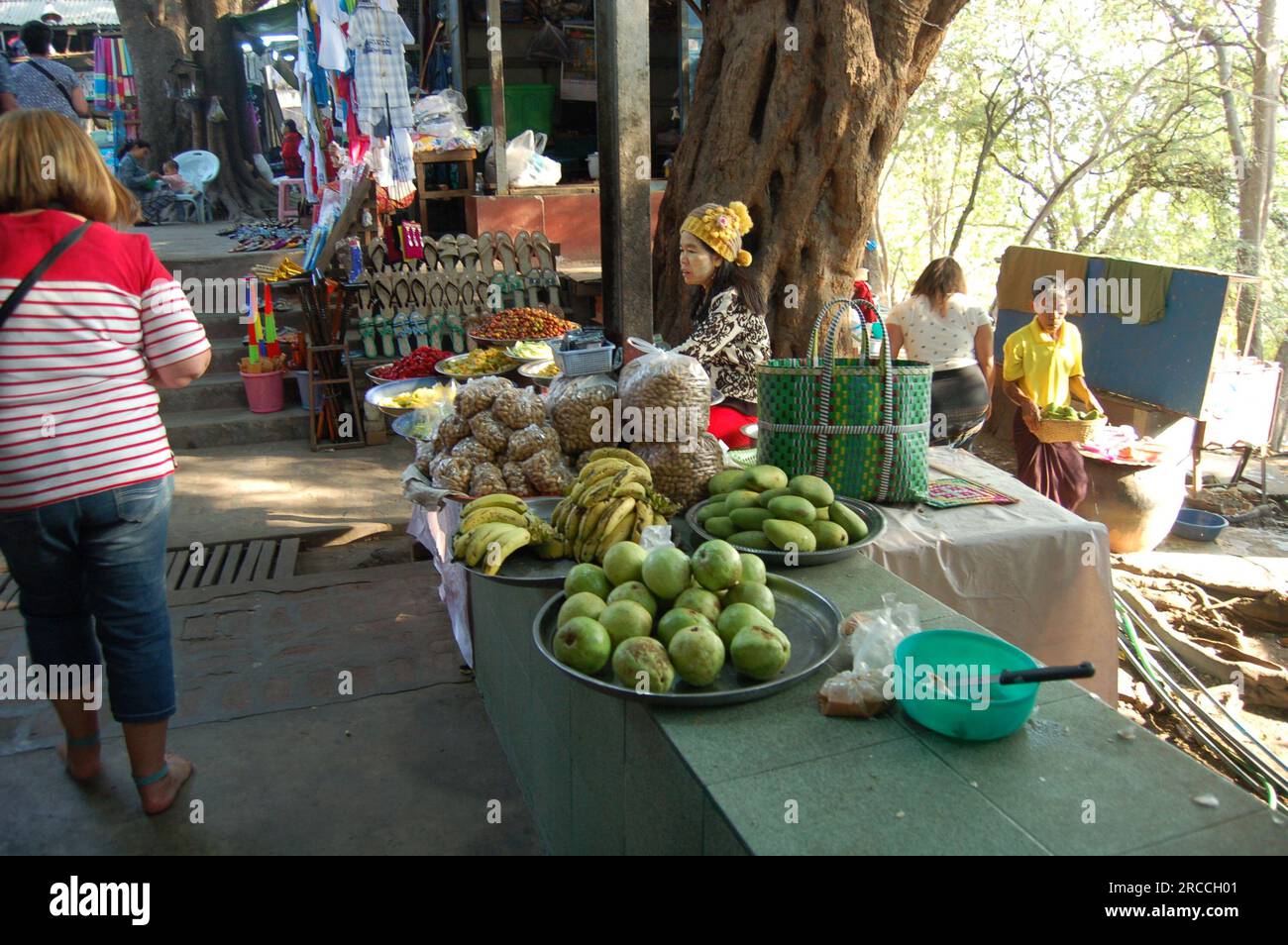Myanmar street market clothing hi-res stock photography and images - Alamy
