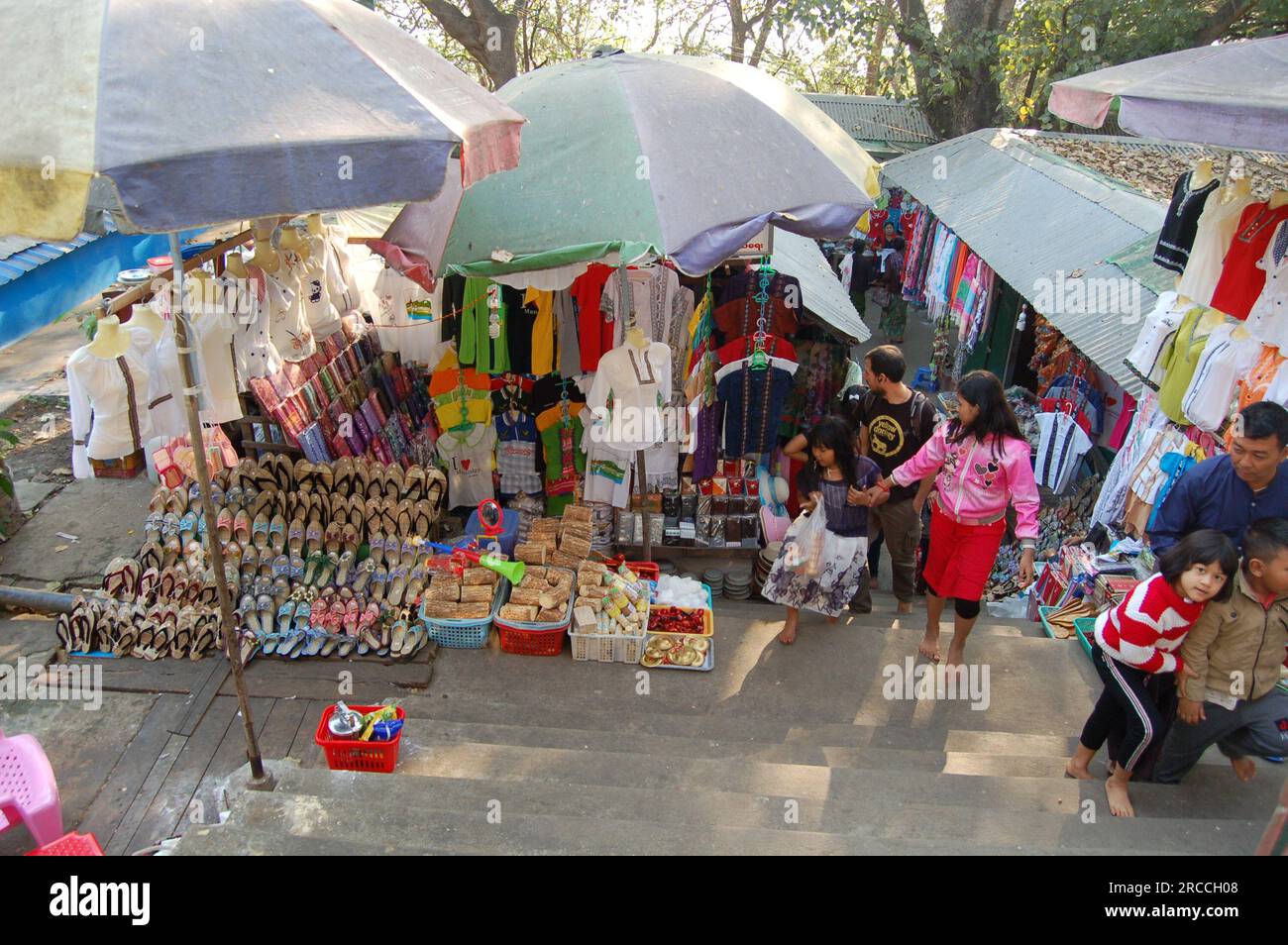 Mandalay street market hi-res stock photography and images - Alamy