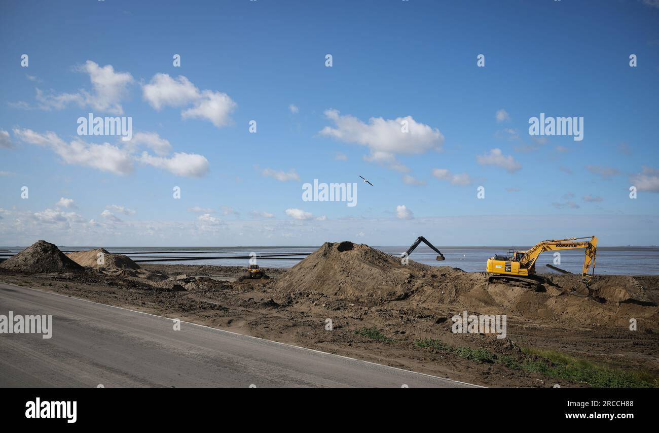 Construction dike reinforcement hi-res stock photography and images - Alamy