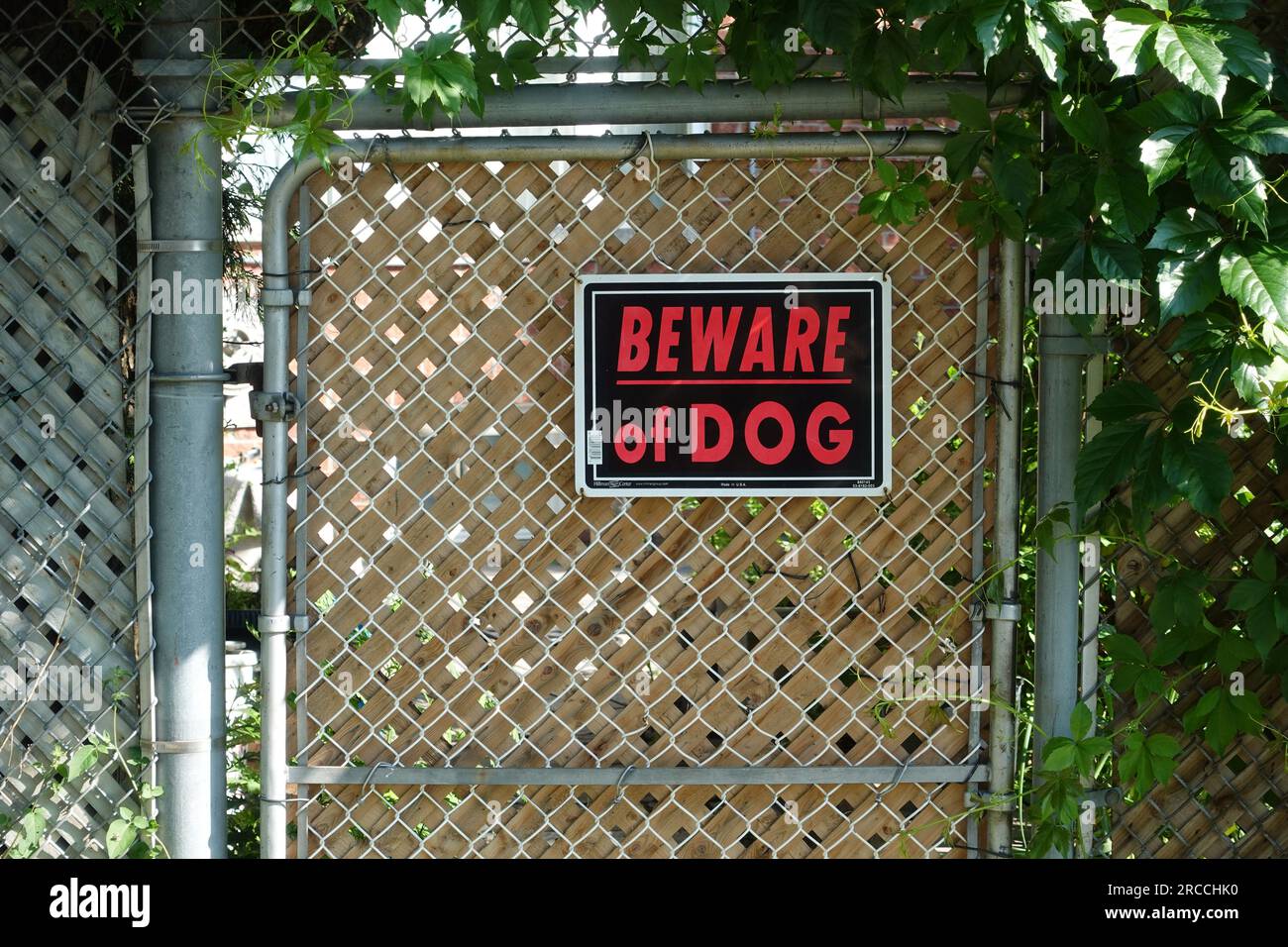 Beware of dog sign on fence hi-res stock photography and images - Alamy