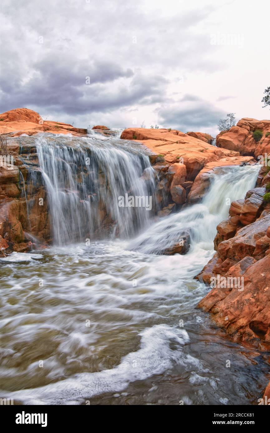 Gunlock Falls State Park Reservoir waterfall views, Utah by St George ...