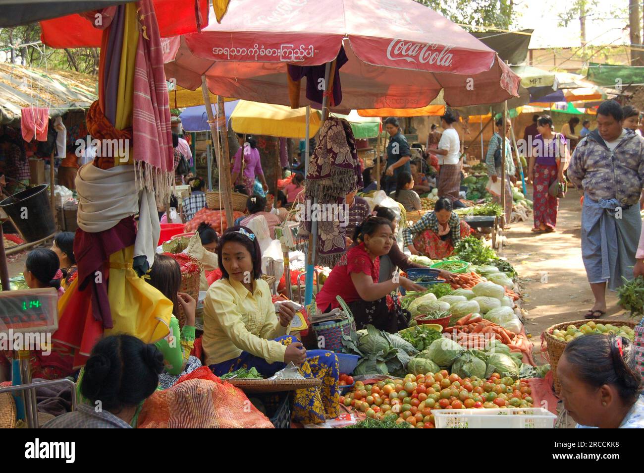 Myanmar street market clothing hi-res stock photography and images - Alamy