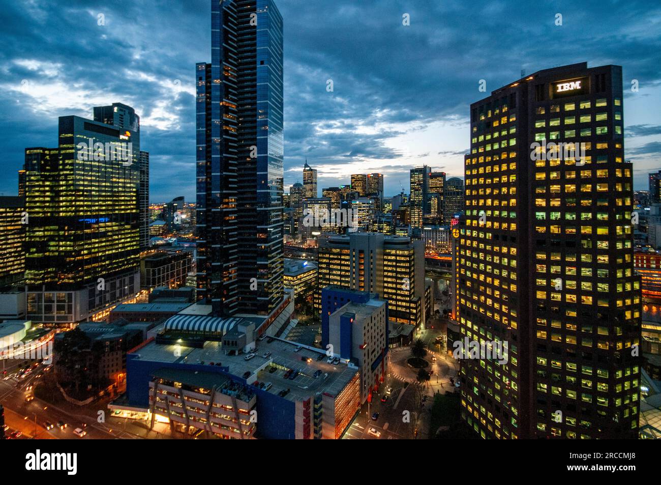 Melbourne CBD city skyline at dusk Stock Photo - Alamy