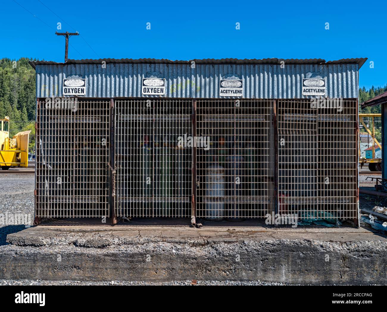 The oxygen and acetylene storage shack at a rail yard Stock Photo - Alamy