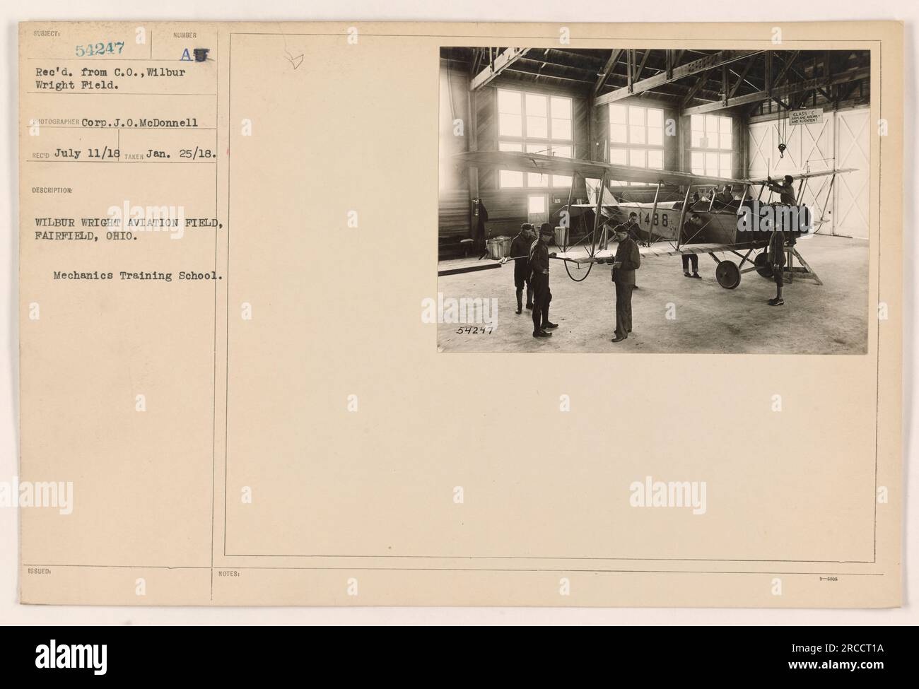 Aircraft maintenance during world war one hi-res stock photography and ...