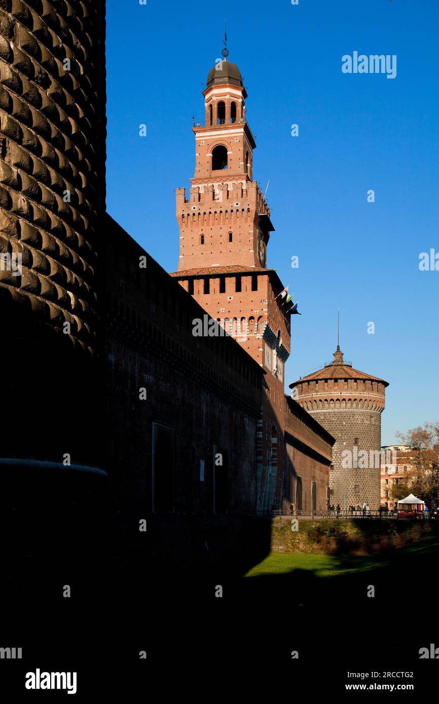 Castle of lombardia hi-res stock photography and images - Alamy