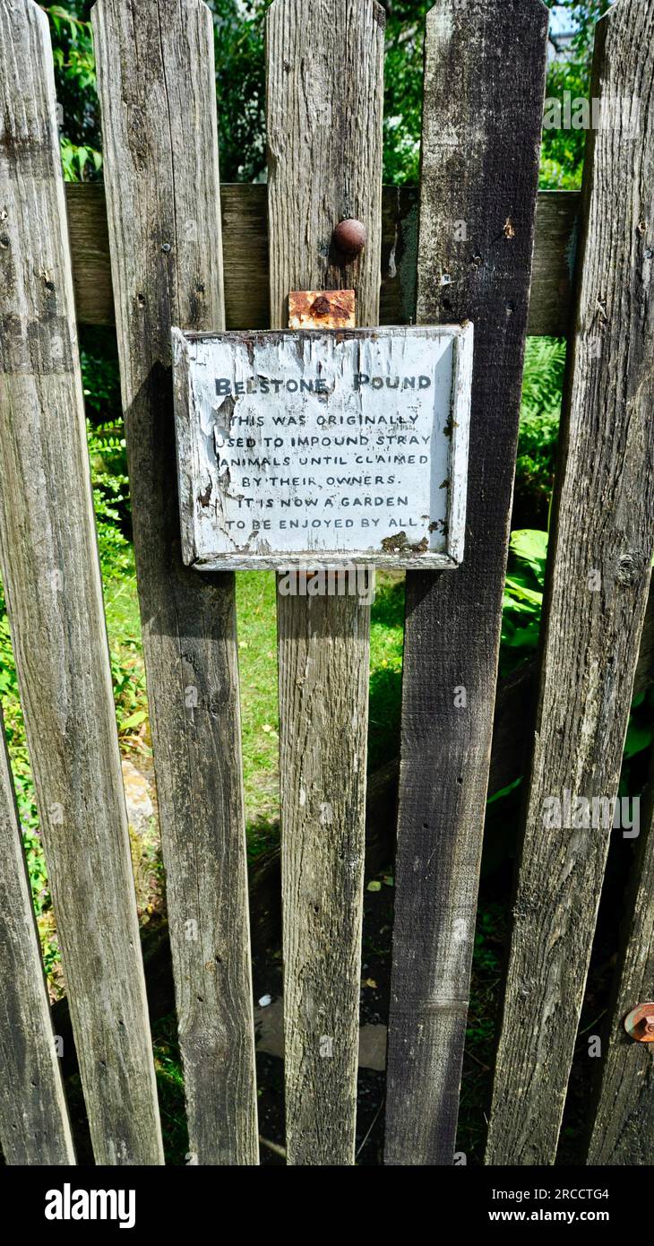 Belstone Pound - Gate to the old animal pound in Belstone, Devon ...