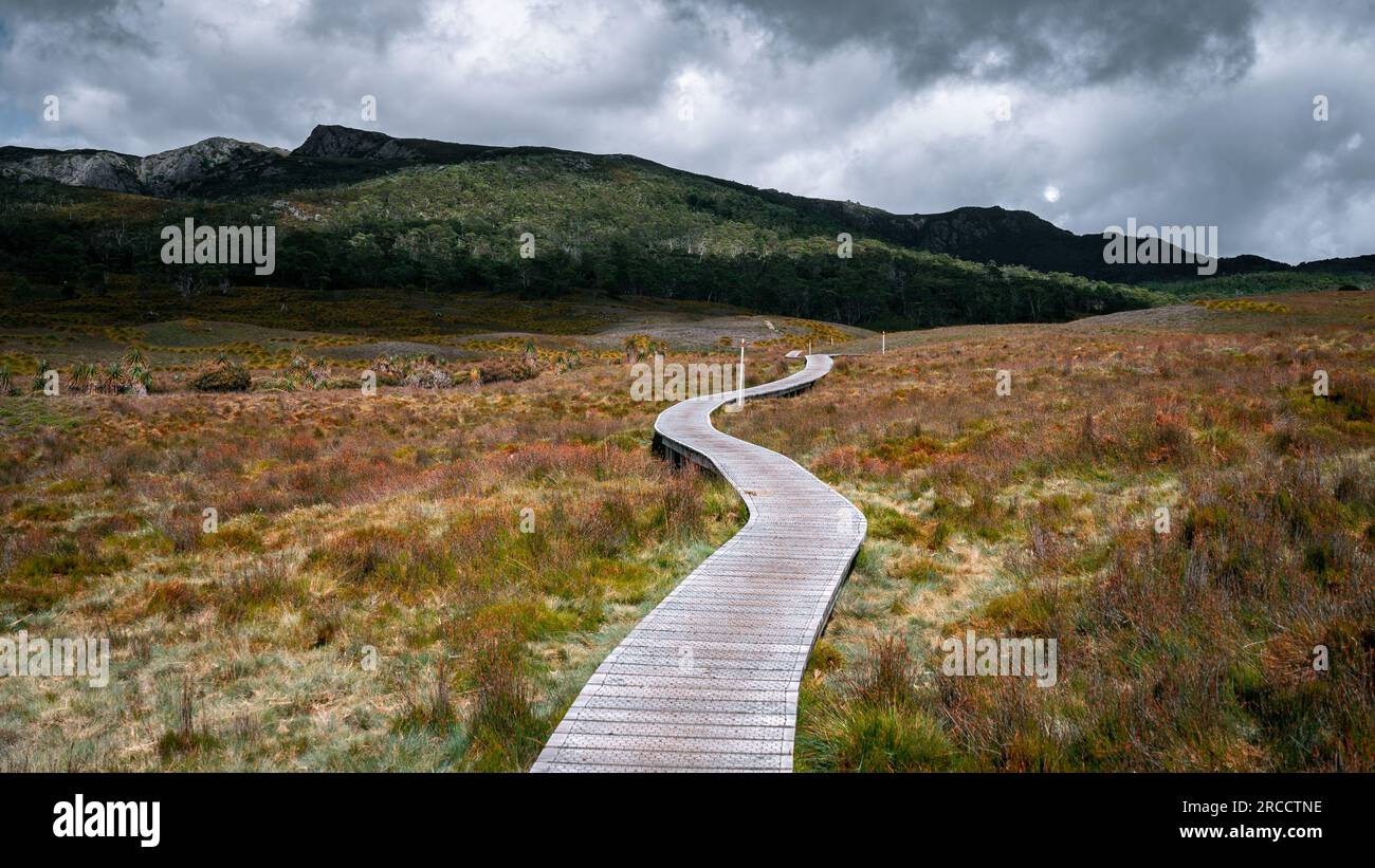The Overland Track in Tasmania - an Australian bushwalking track ...