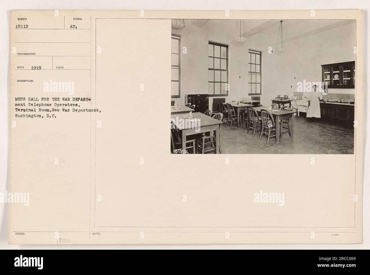 War department telephone operators hi-res stock photography and images ...