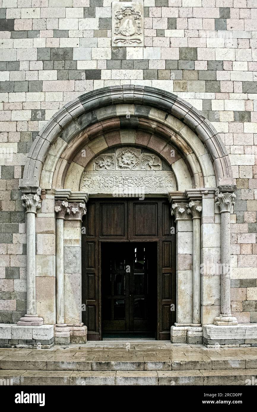 Rapolla cathedral hi-res stock photography and images - Alamy