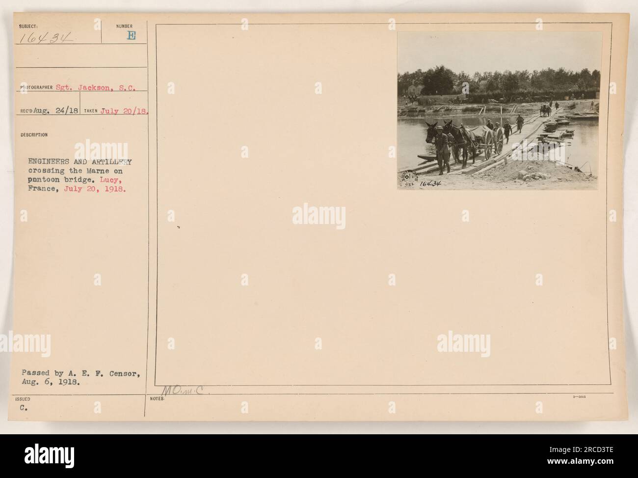 Engineers and artillery troops crossing the Marne river on a pontoon ...