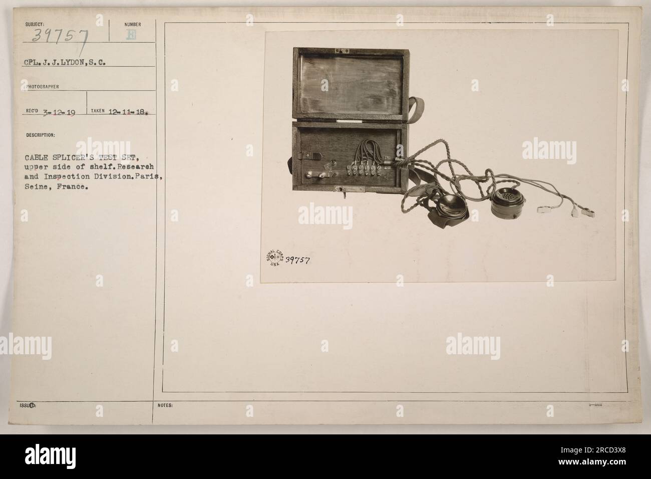 Cable splicers hi-res stock photography and images - Alamy