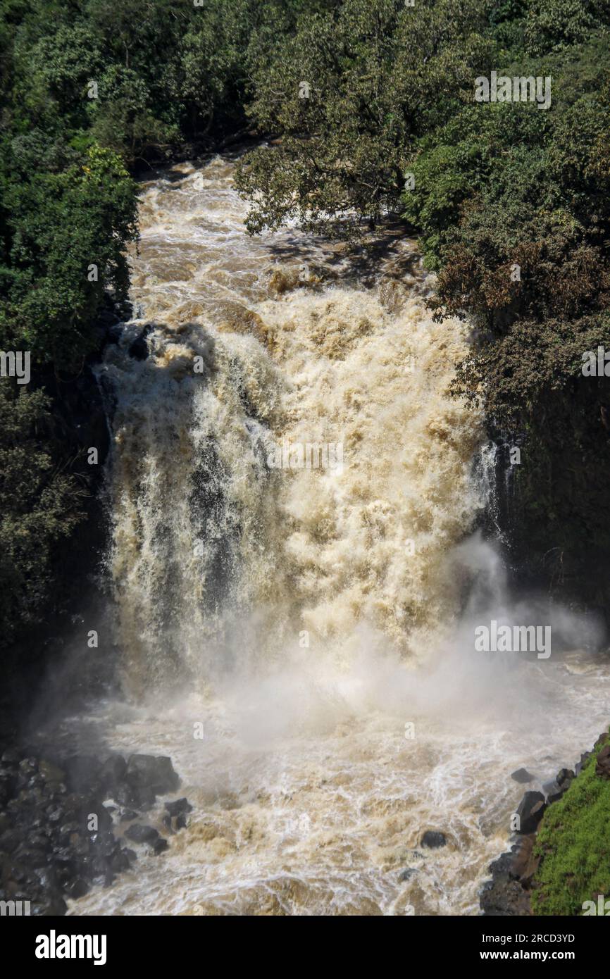 Blue nile river rainbow hi-res stock photography and images - Alamy