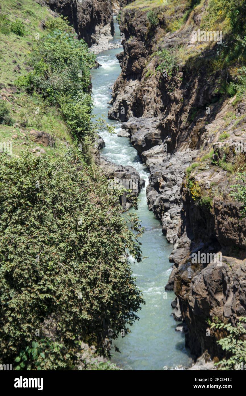 Blue nile river rainbow hi-res stock photography and images - Alamy
