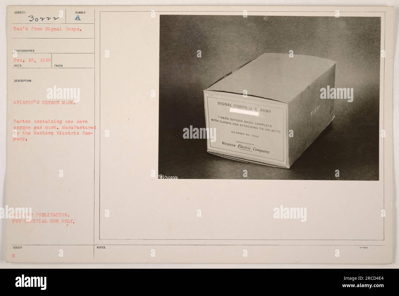 Aero oxygen gas mask hi-res stock photography and images - Alamy