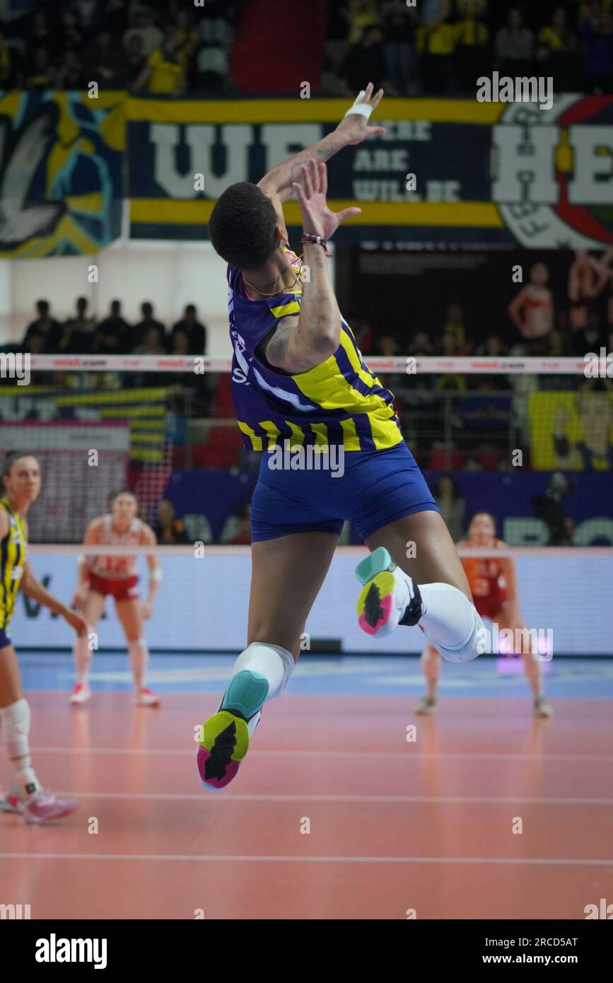 ISTANBUL, TURKIYE - MARCH 11, 2023: Melissa Vargas serves during ...