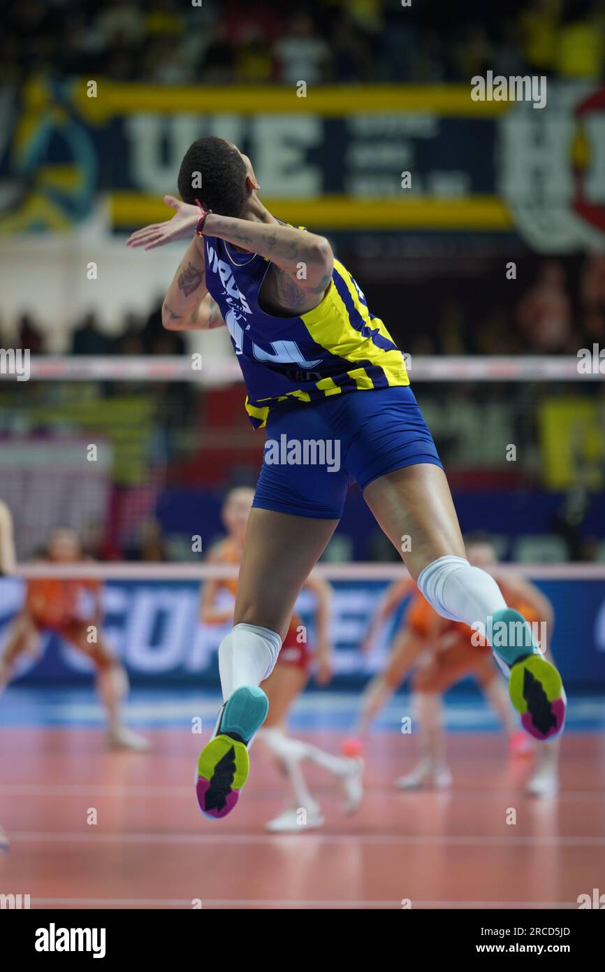 ISTANBUL, TURKIYE - MARCH 11, 2023: Melissa Vargas serves during ...