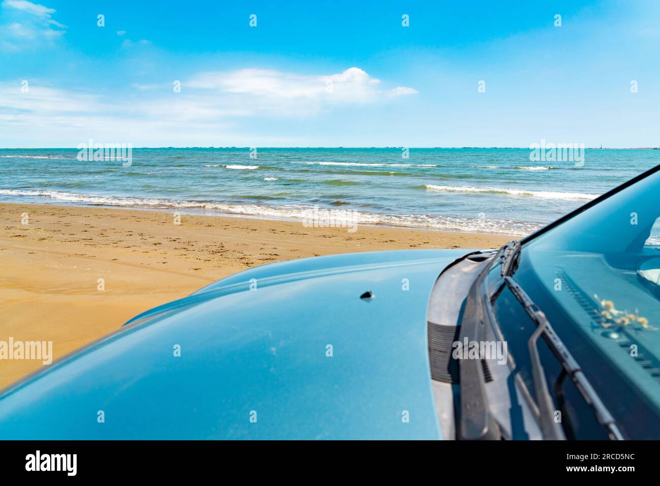 Vacation car family beach hi-res stock photography and images - Alamy