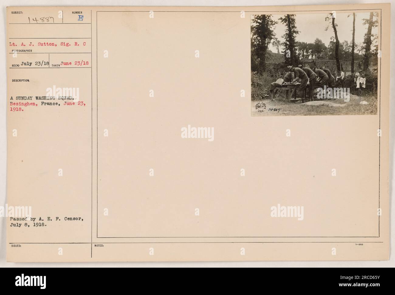 Washing squad hi-res stock photography and images - Alamy