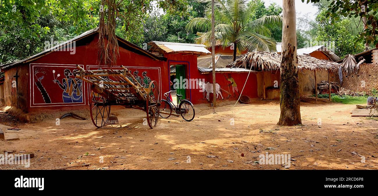 The beautiful artistically decorated house of the village is Santiniken ...