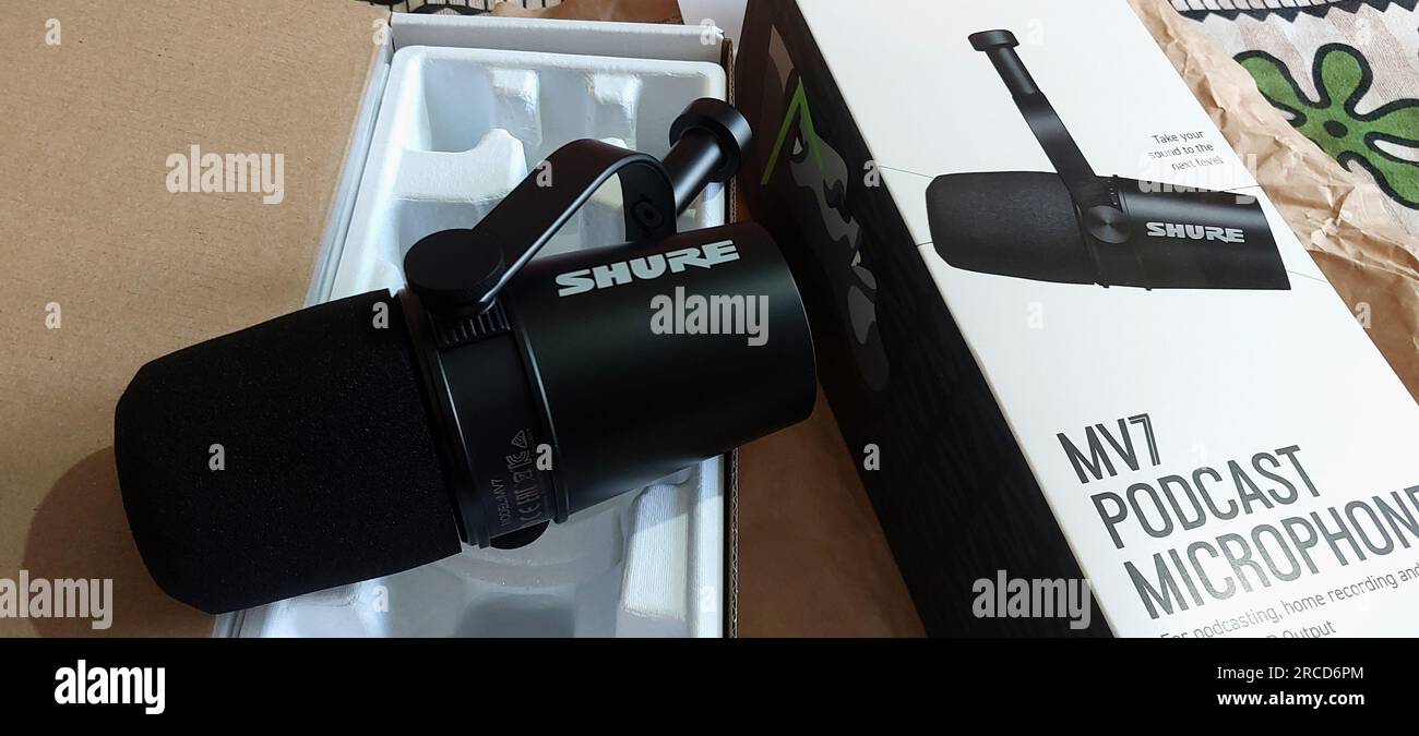 Announcement microphone hi-res stock photography and images - Alamy