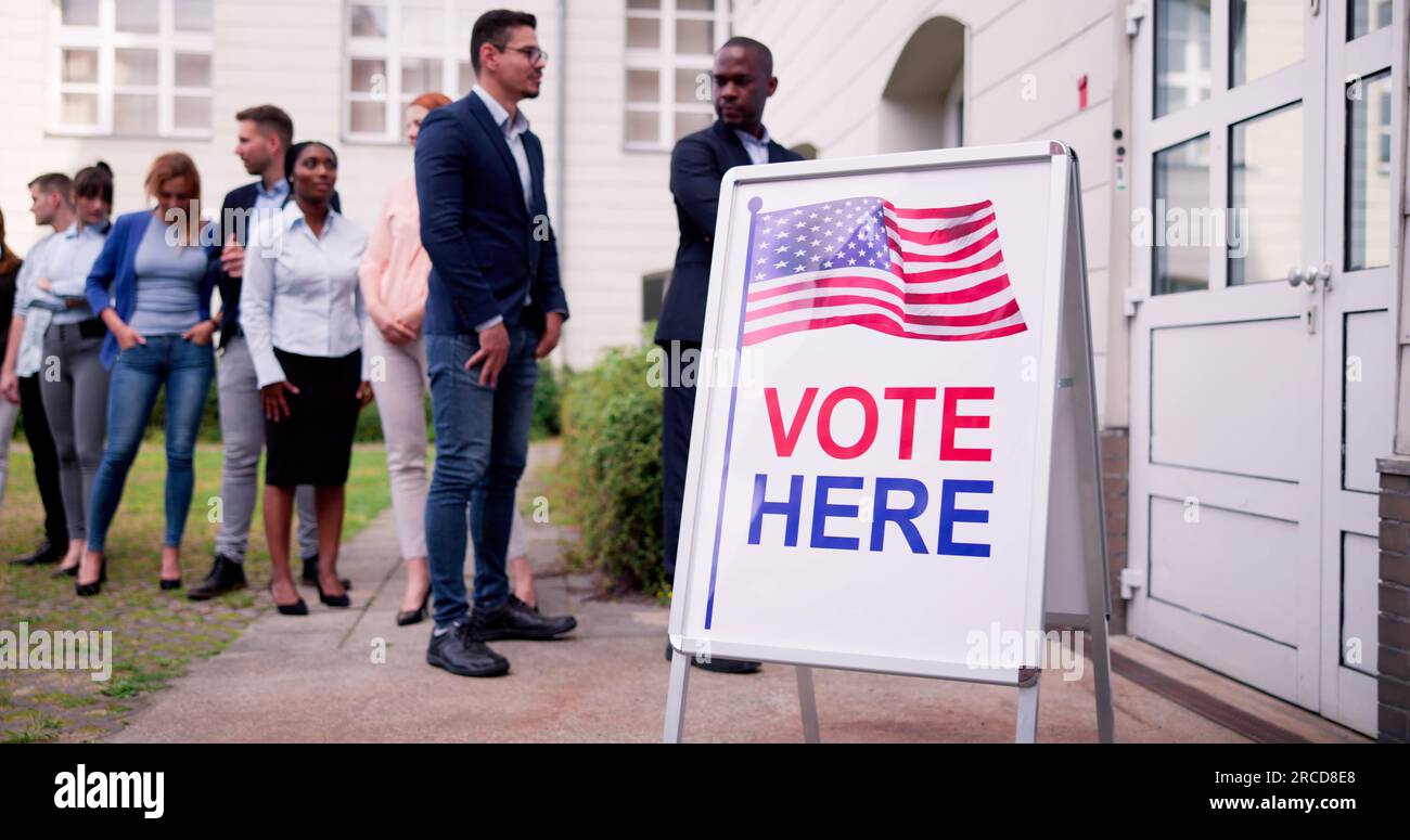 Black people voting booth hi-res stock photography and images - Alamy
