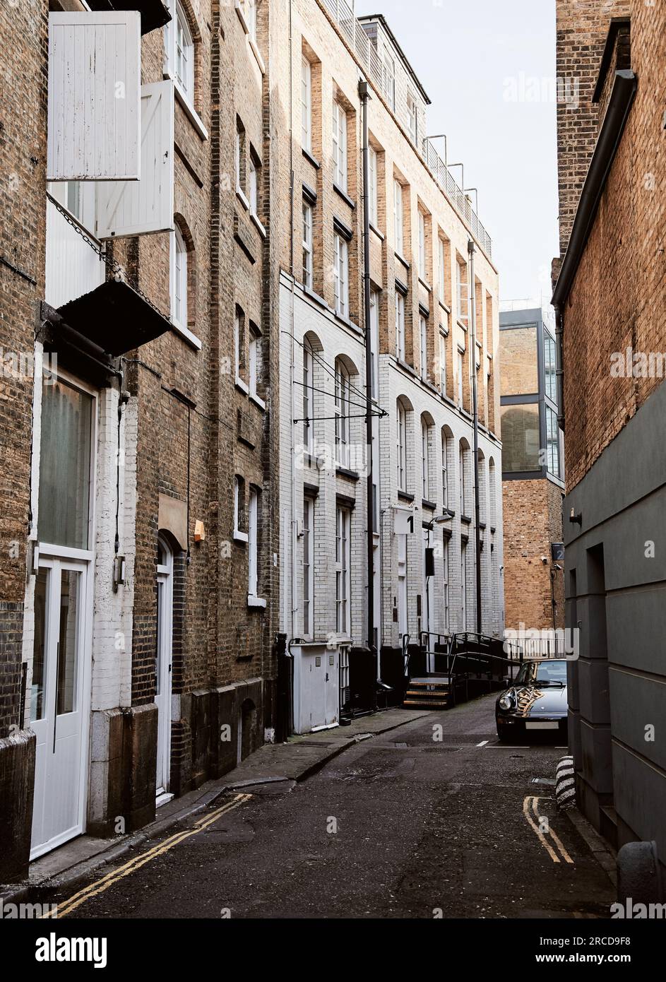 Empty urban street scene brick hi-res stock photography and images - Alamy