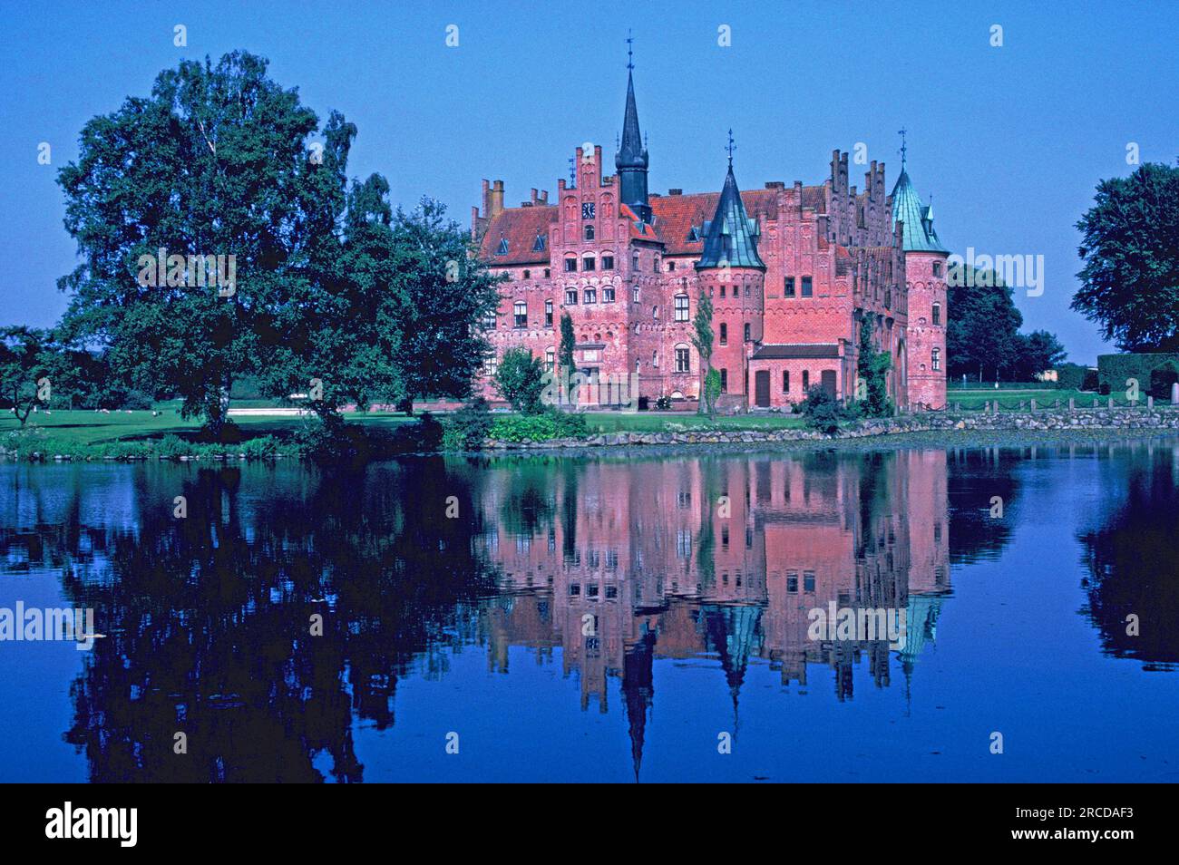 Egeskov Slot, castle, Denmark Stock Photo - Alamy