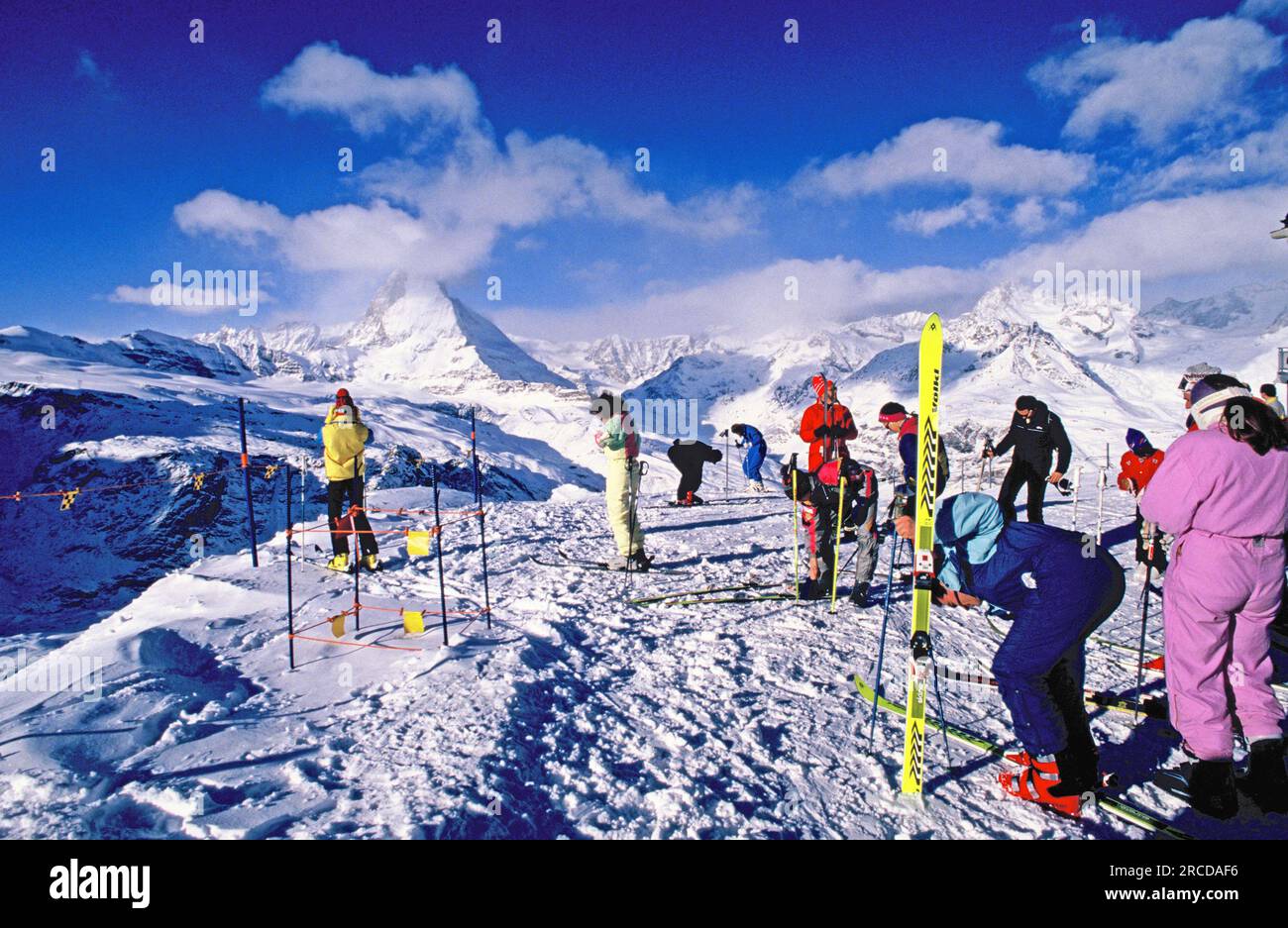 Zermatt ski resort matterhorn hi-res stock photography and images - Alamy
