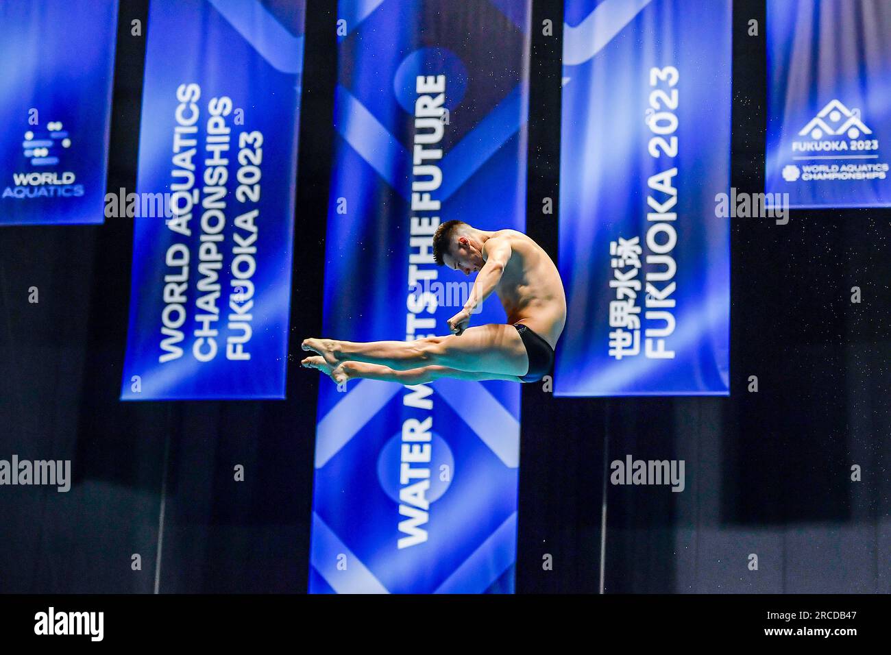 Mens 1m springboard preliminary hi-res stock photography and images - Alamy