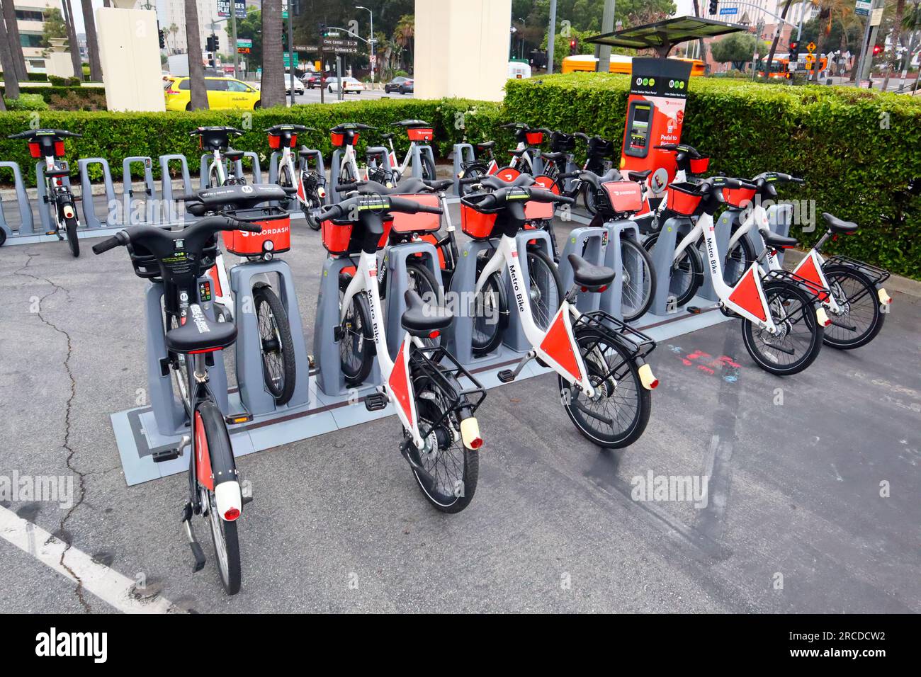 Los Angeles, California: Los Angeles Metro Bike Share Stock Photo - Alamy