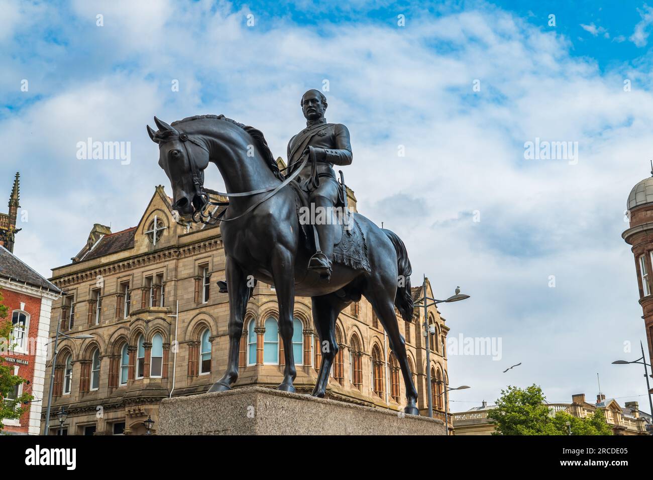 Prince albert statue hi-res stock photography and images - Alamy