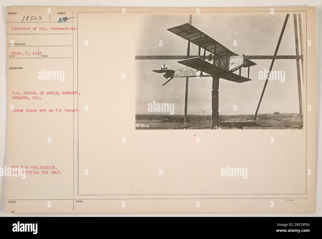 Dummy plane set up hi-res stock photography and images - Alamy