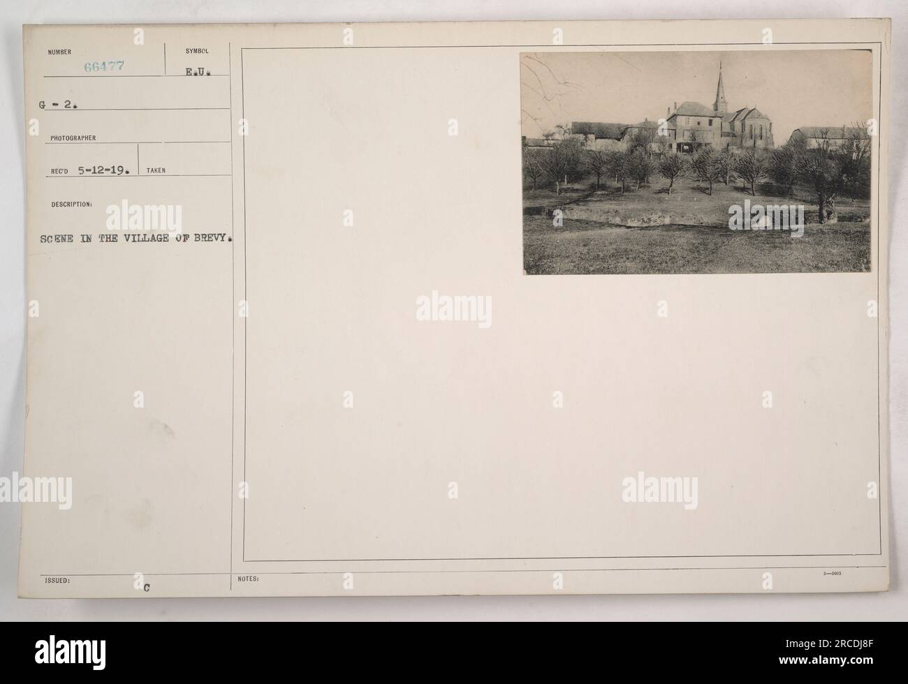 American soldiers patrolling the village of Brevy during World War One ...