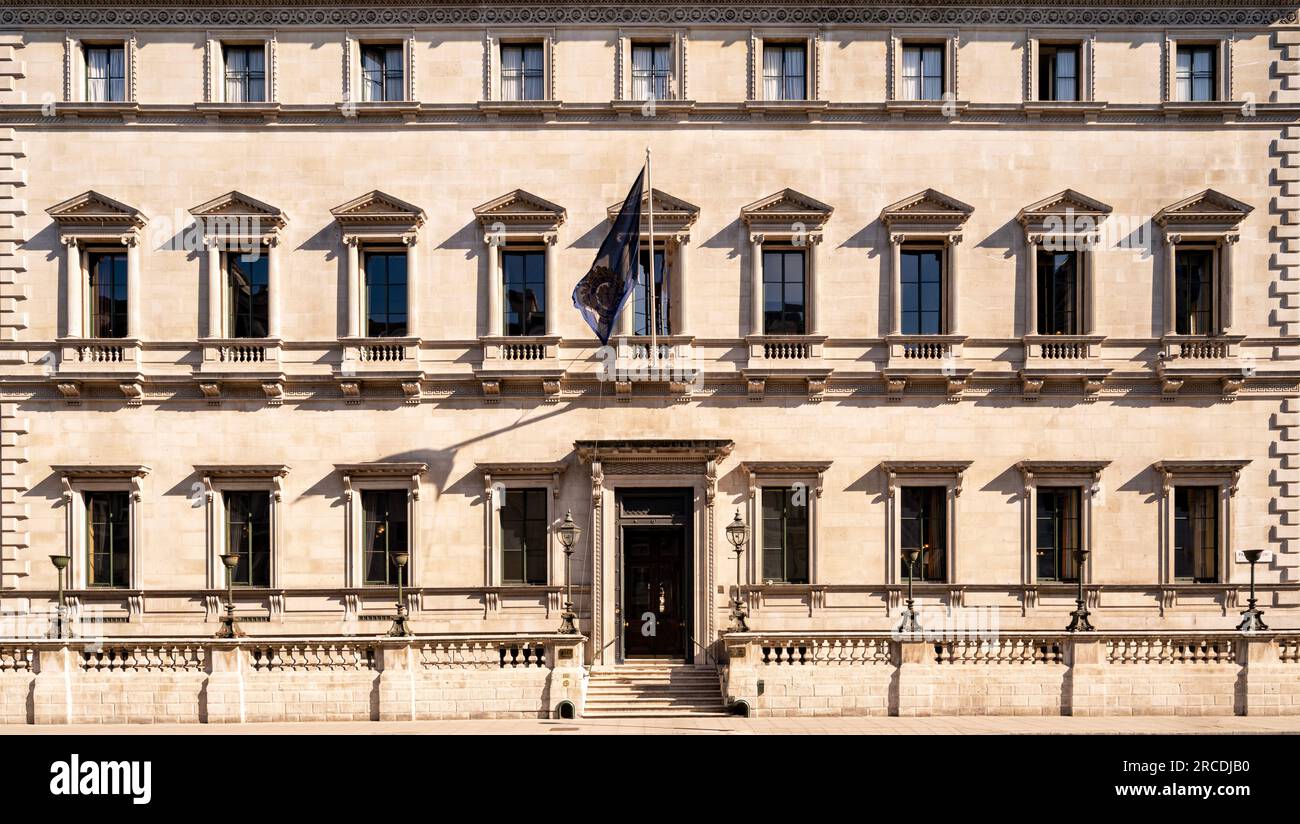 The frontage of the Reform Club, Pall Mall, London Stock Photo - Alamy