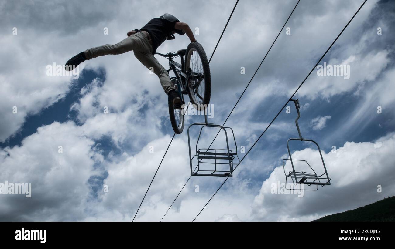 Slopestyle mountain biking hi-res stock photography and images - Alamy