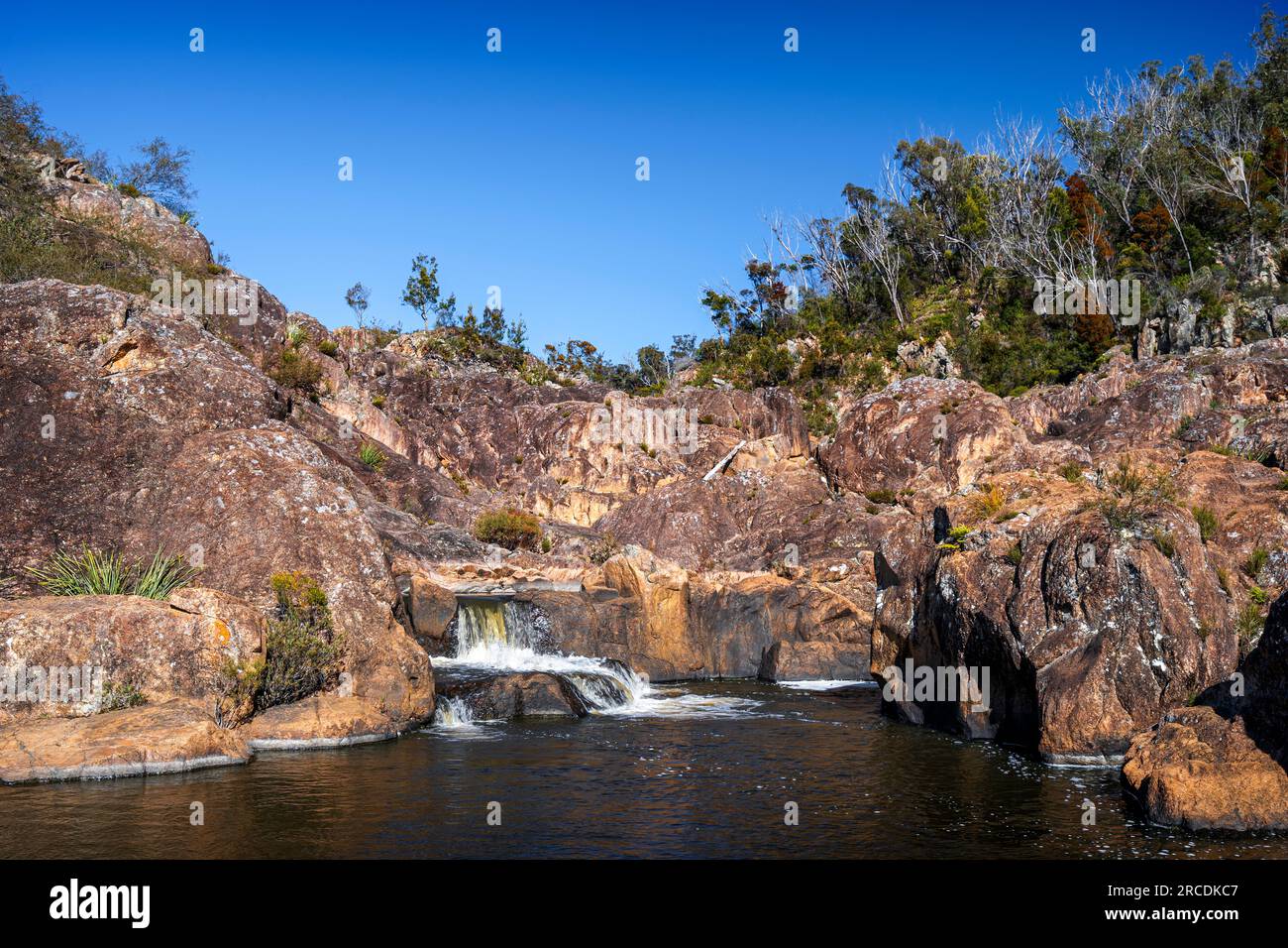 Small waterfall and swimming hole at top of Boonoo Boonoo Falls, Boonoo ...