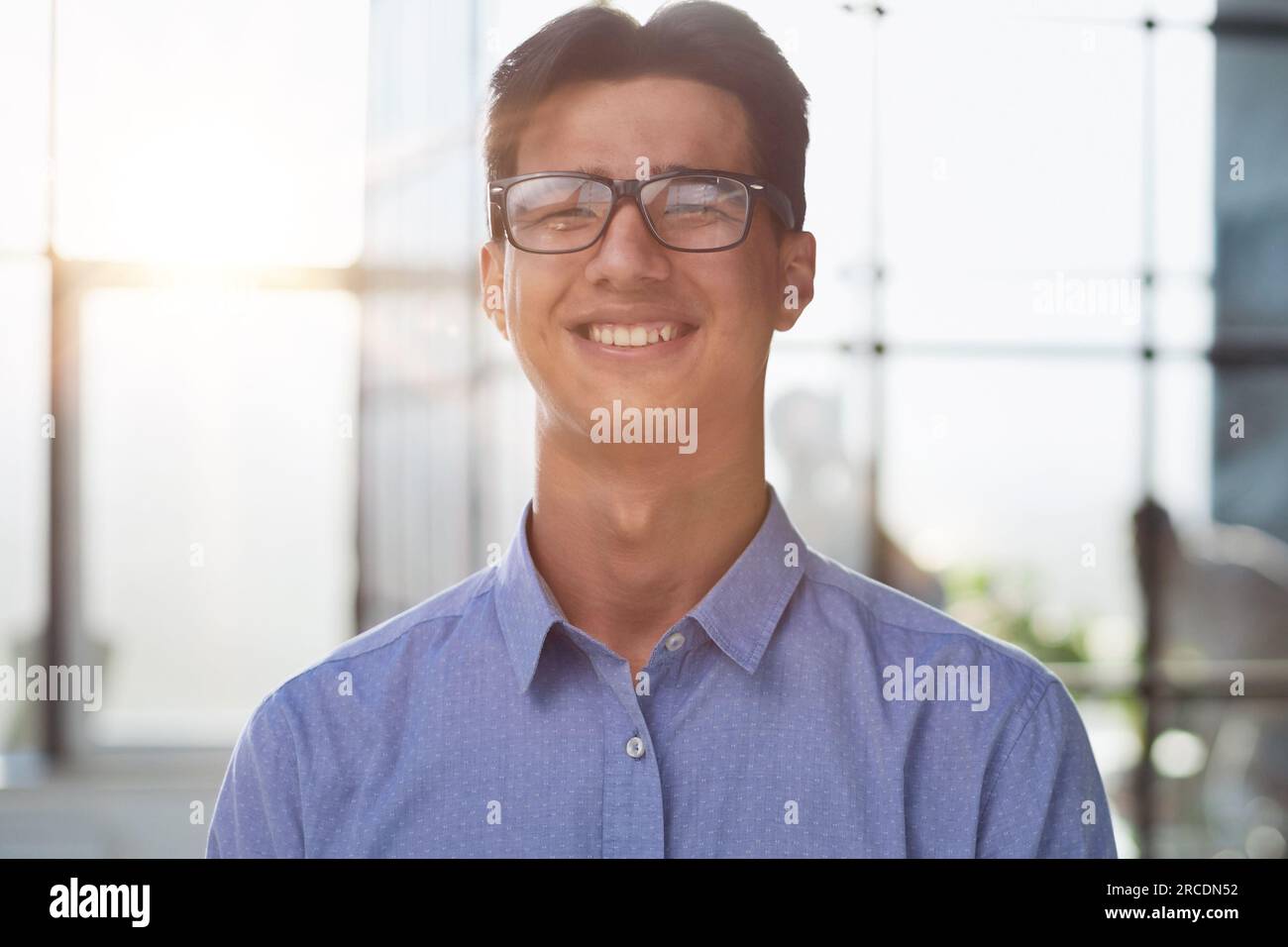 Asian chinese male business consultant hi-res stock photography and ...