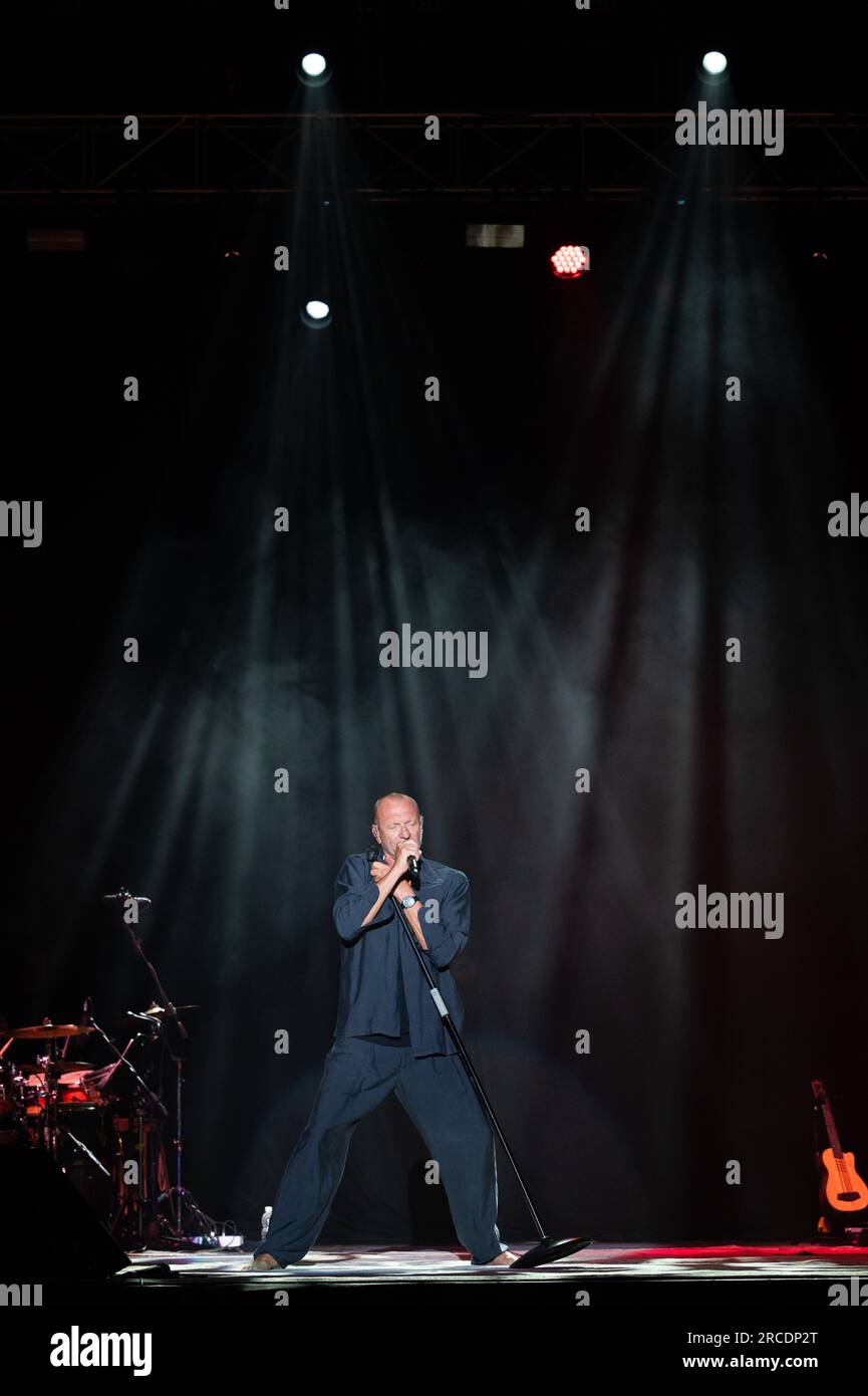 Foto biagio antonacci 2023 hi-res stock photography and images - Alamy