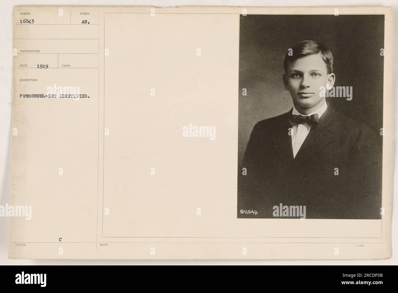 Issued personnel hi-res stock photography and images - Alamy