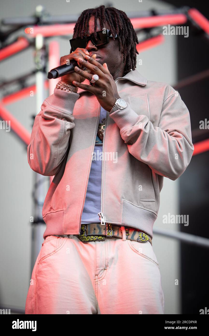 Rapper rema hi-res stock photography and images - Alamy