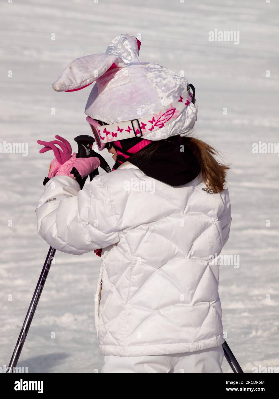 Bunny slope skiing hi-res stock photography and images - Alamy