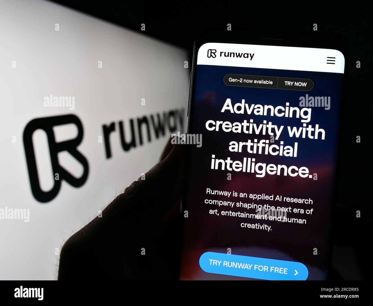 Runway ai logo hi-res stock photography and images - Alamy