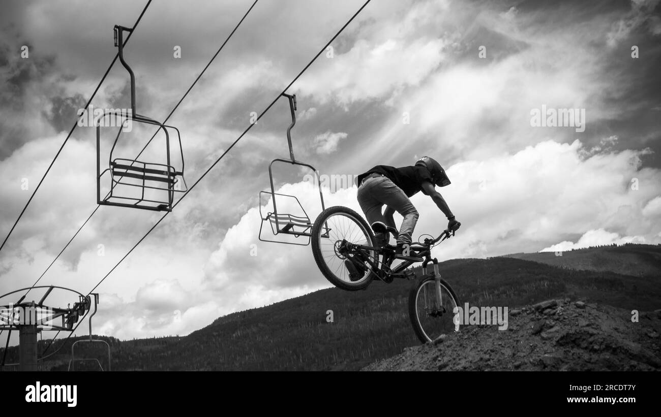 Slopestyle mountain biking hi-res stock photography and images - Alamy