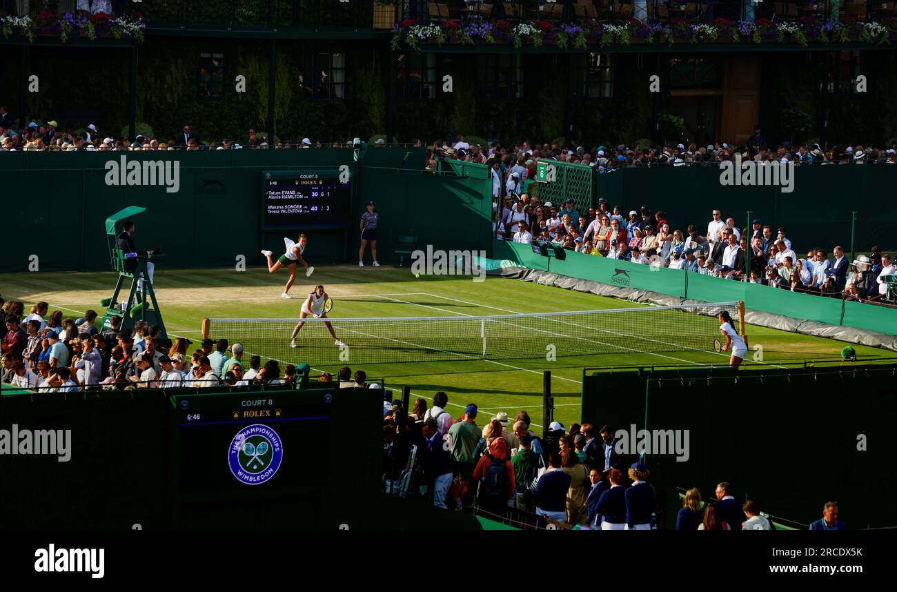 General view of Tatum Evans and Alanis Hamilton against Wakana Sonobe ...