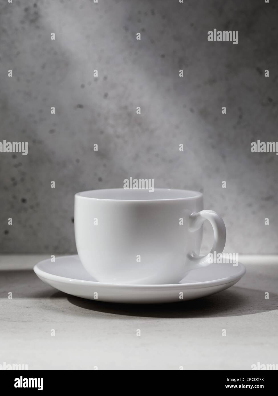 Empty white ceramic cup hi-res stock photography and images - Alamy