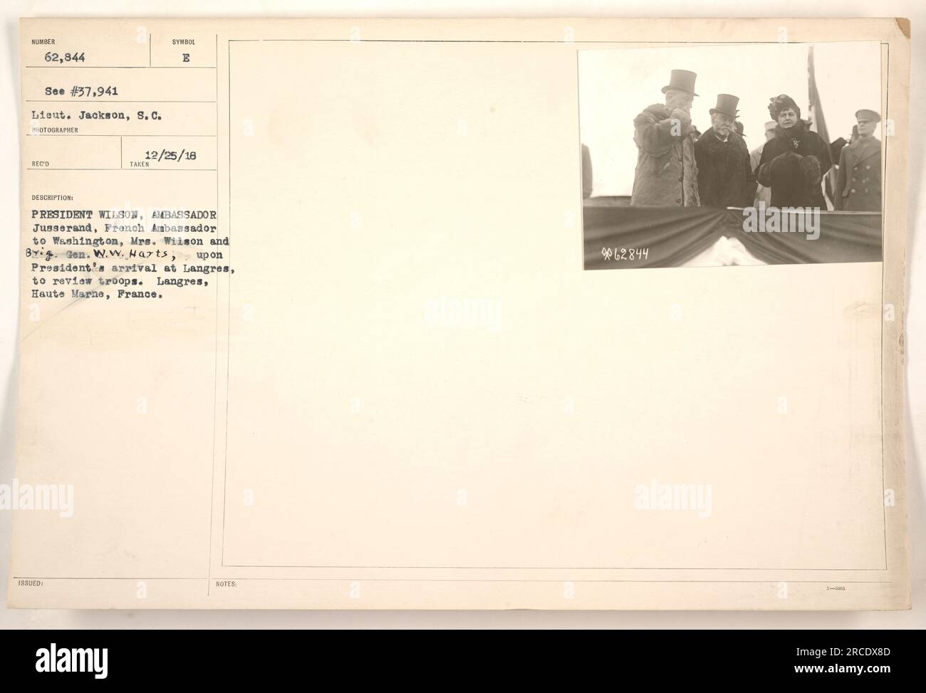President Wilson, accompanied by Ambassador Jusserand, Mrs. Wilson, and ...