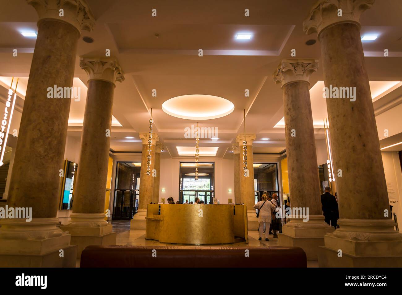 Entrance lobby, The Cité de l'architecture et du patrimoine ...