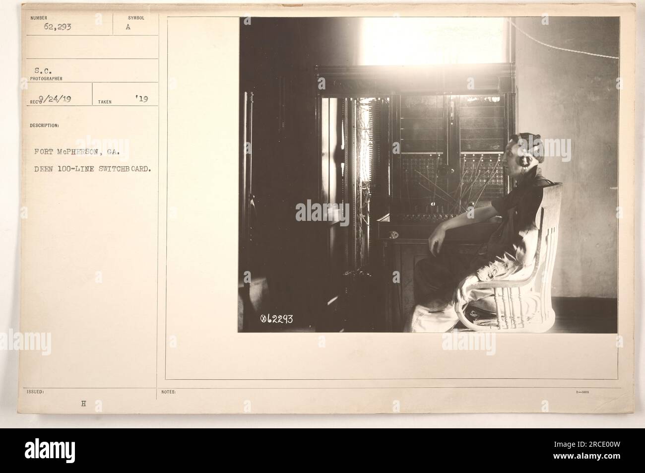 100 line switchboard hi-res stock photography and images - Alamy